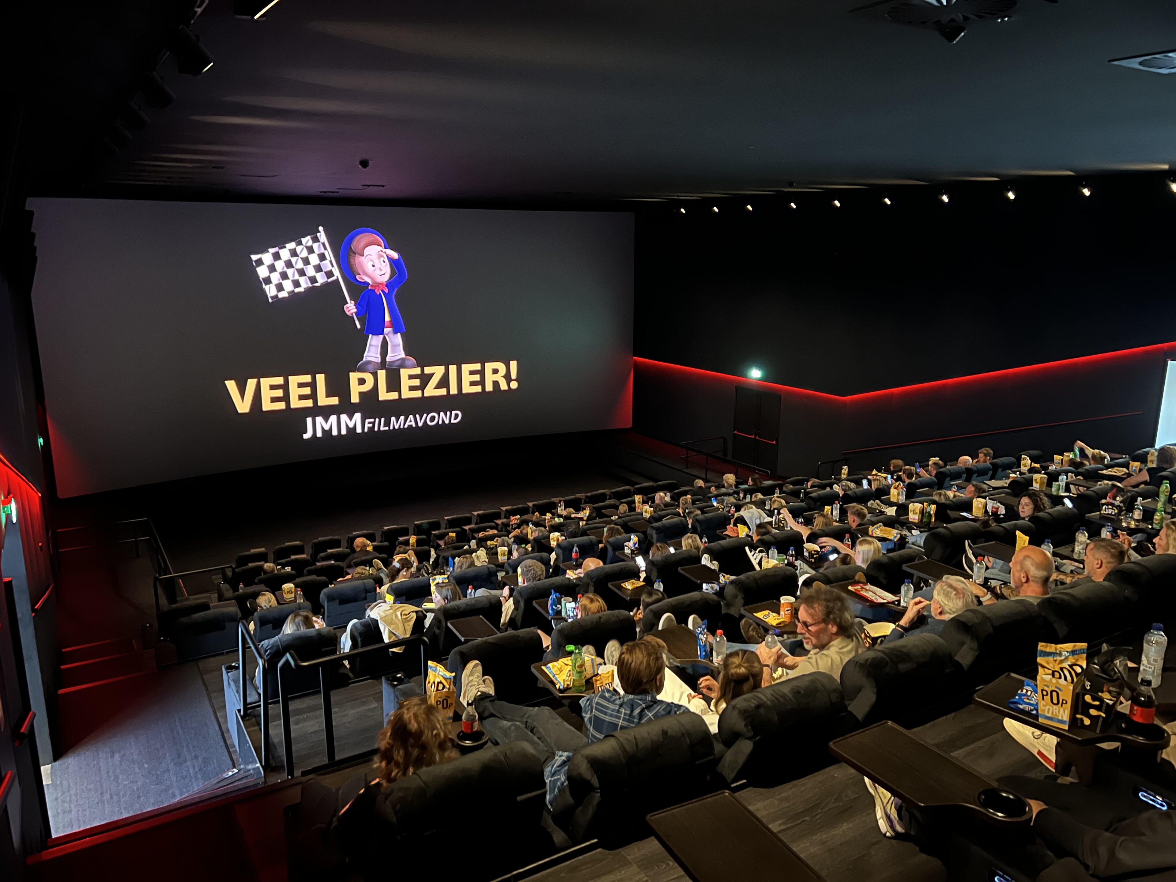 Geslaagde JMM Filmavond met F1: The Movie - Jean Mineur Mediavision